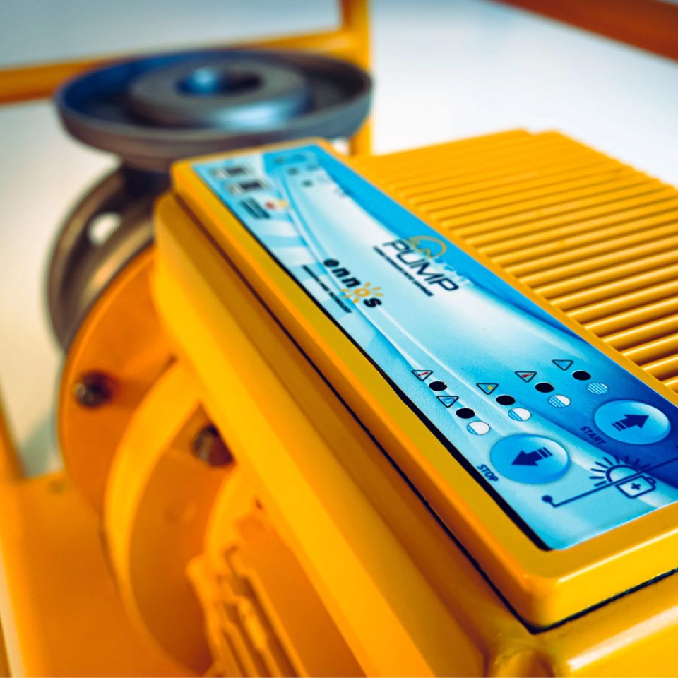 Bomba Solar ENNOS 2,0 Hp Sunlight Pump - Heliplast